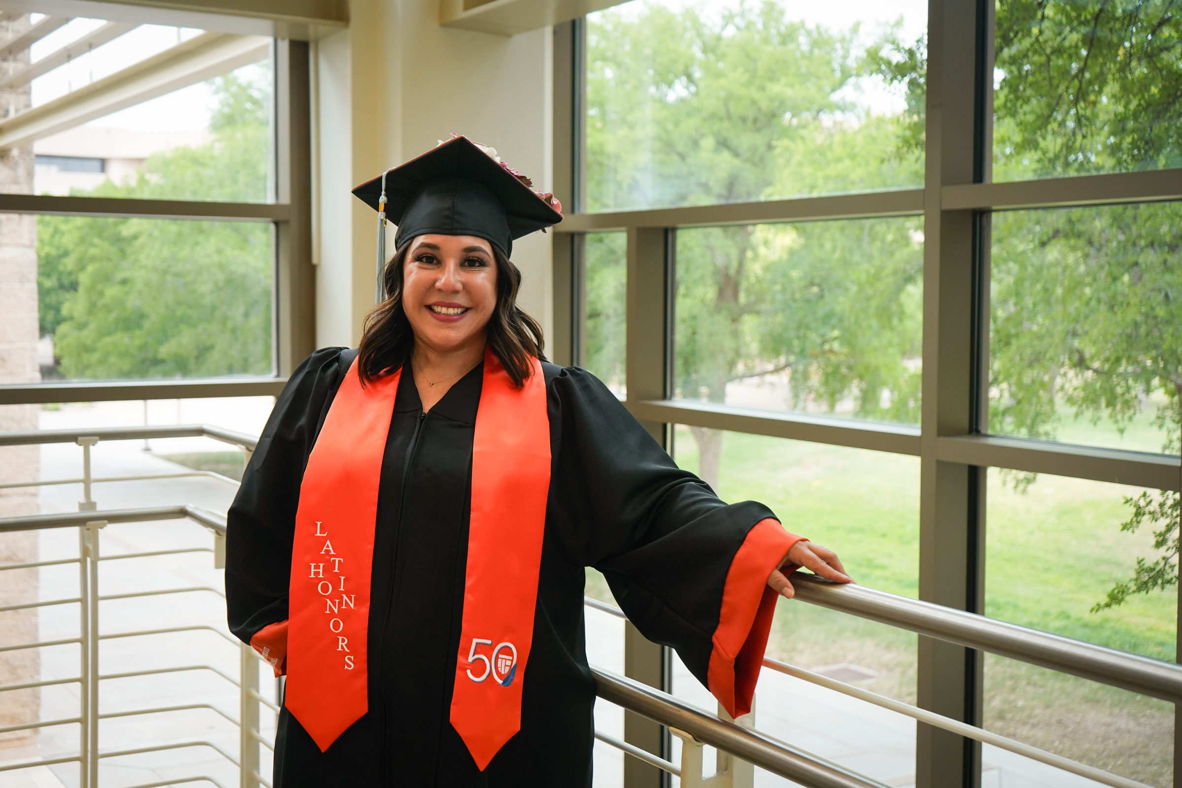 Celebrando a los graduados de la primavera de 2024 de la UTPB - The ...